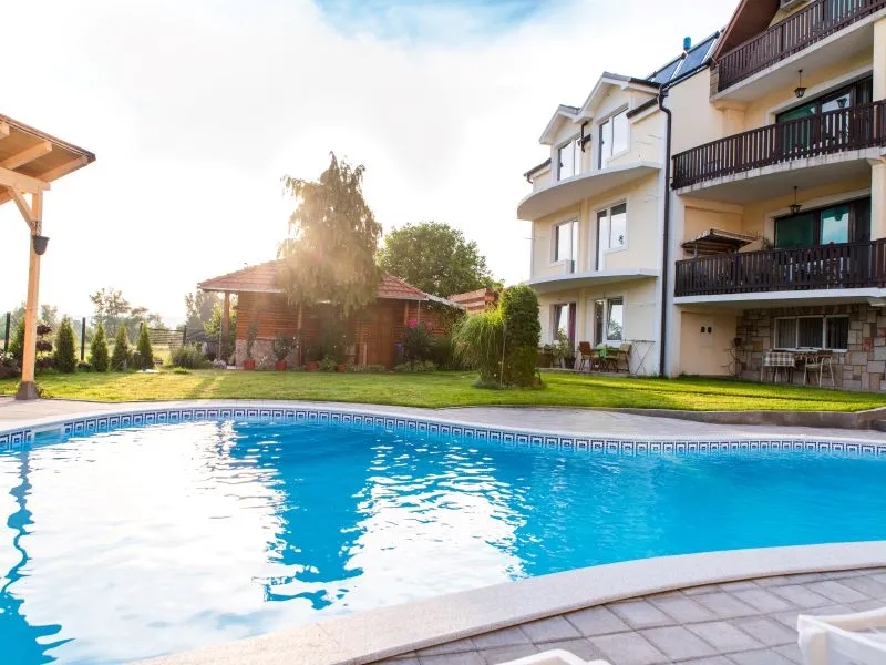 Smeštaj sa bazenom Milovanović u Sokobanji